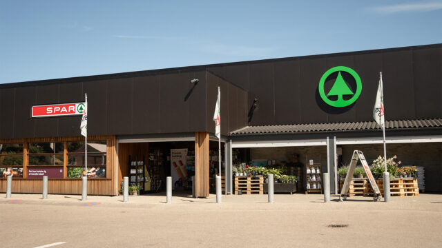 SPAR: VoCoVo Headsets for Faster Service | Delfi Technologies